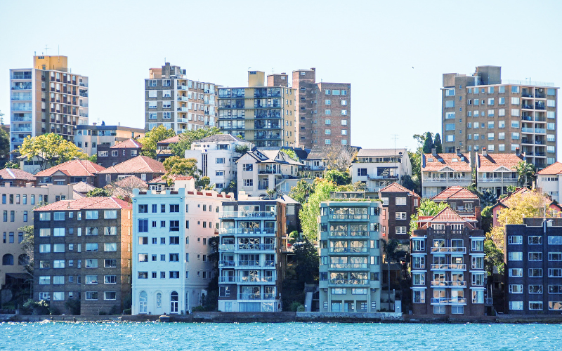 Sydney property prices rising by $4k a week | YIP